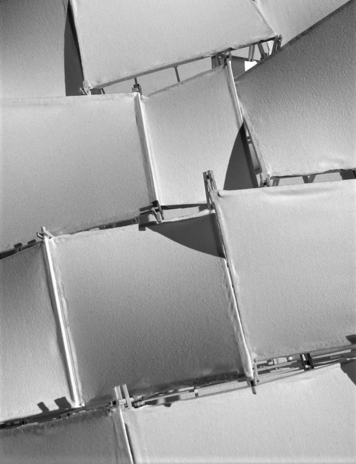 The flea market – Model shadows | AliceBlogs